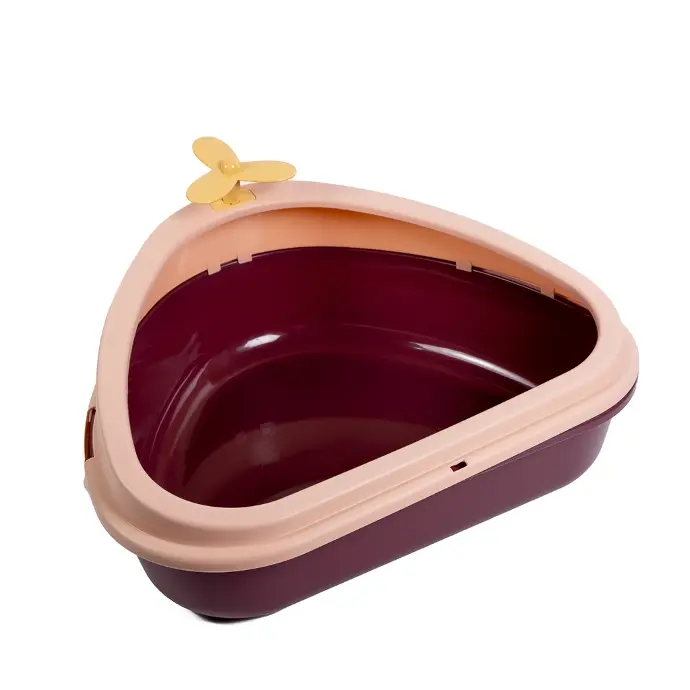 Petco Triangular Clover Cat Litter Box - PETCO KWT
